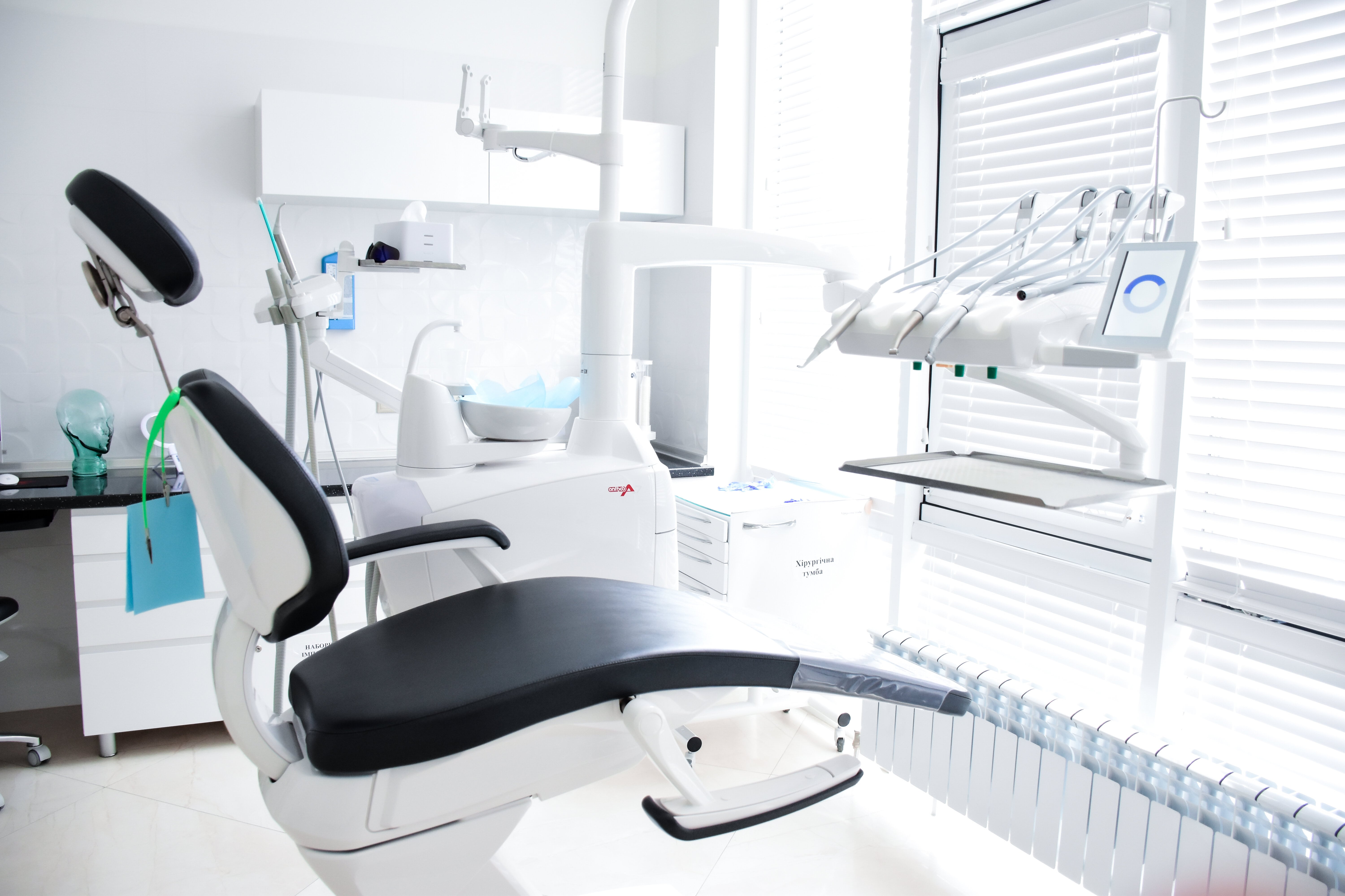 Стоматологічне обладнання: комфортна і функціональна установка "Anthos ...